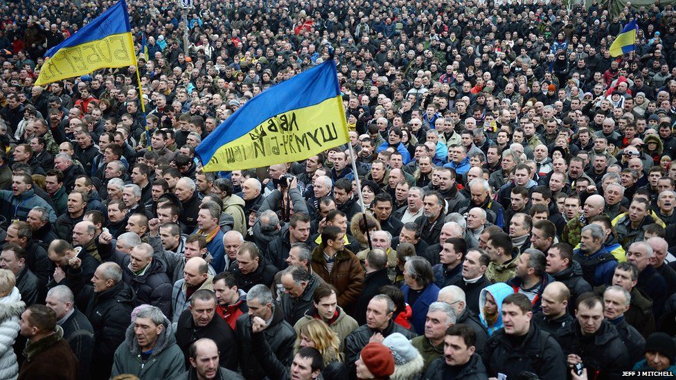 History of Ukraine protests in pictures - BBC Newsround