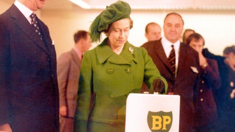 In pictures: North Sea oil and gas - BBC News