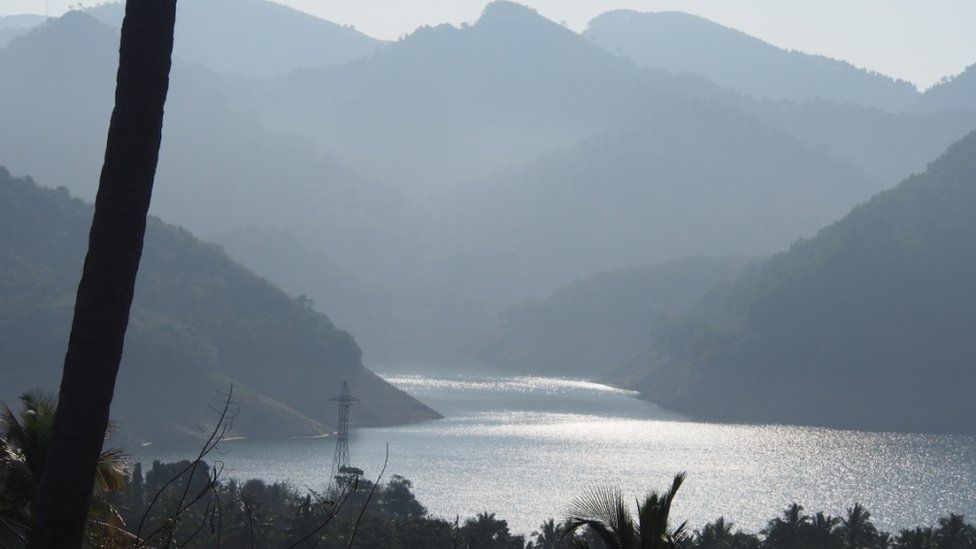 In pictures: Sri Lanka drought hits harvests - BBC News