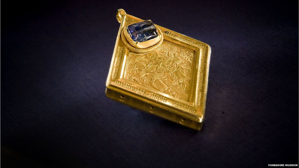 Amazing treasures found in UK - BBC Newsround