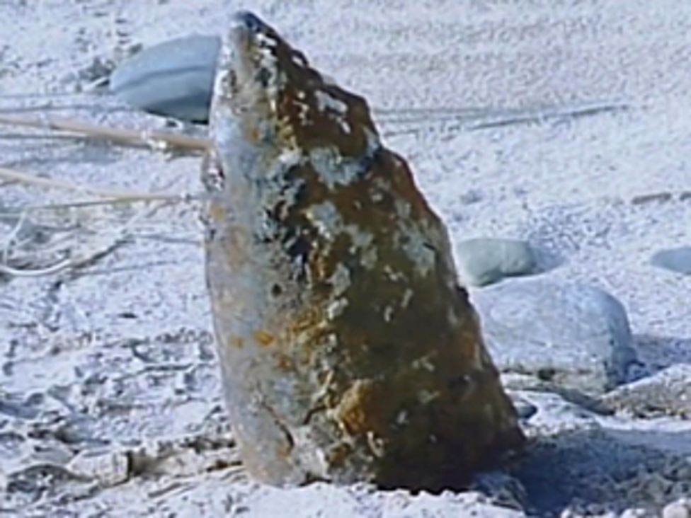 Storms and floods unearth unexploded wartime bombs - BBC News