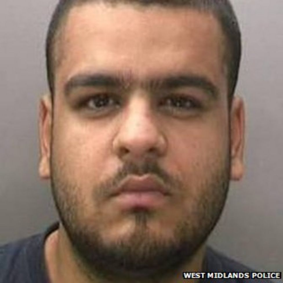 Prison officer Julie Turton jailed over sex and drugs - BBC News