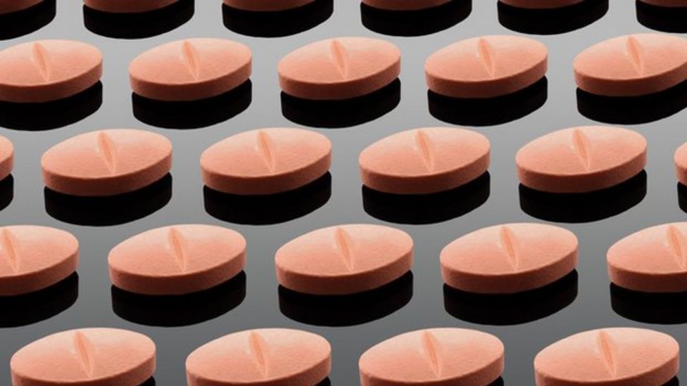 Statin debate: A bitter pill to swallow? - BBC News