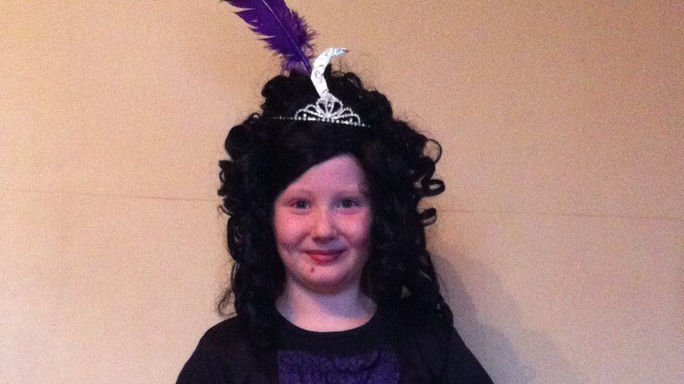 Your World Book Day outfits in pictures - BBC Newsround