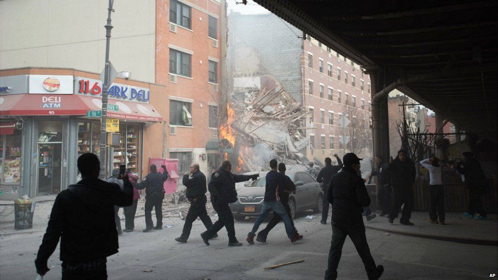 In pictures: New York building collapses after blast - BBC News