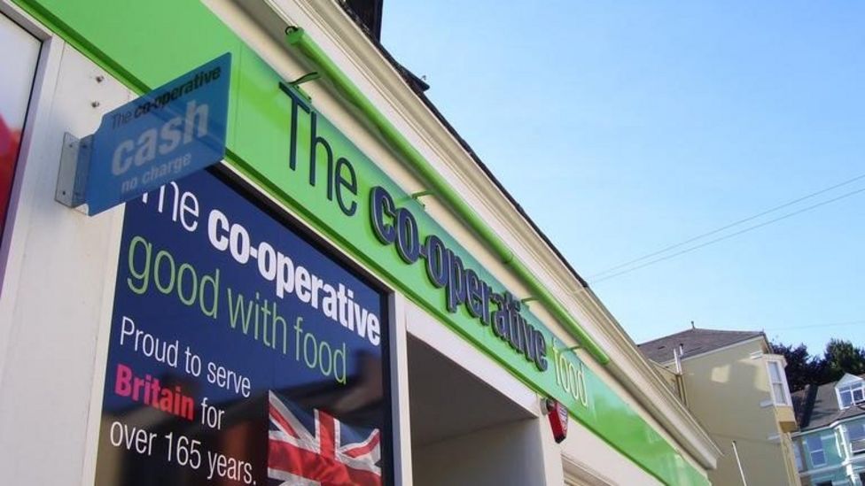 Co-op Bank report to blame governance - BBC News