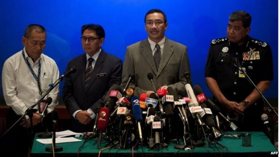 Regional media criticise Malaysia over plane search - BBC News