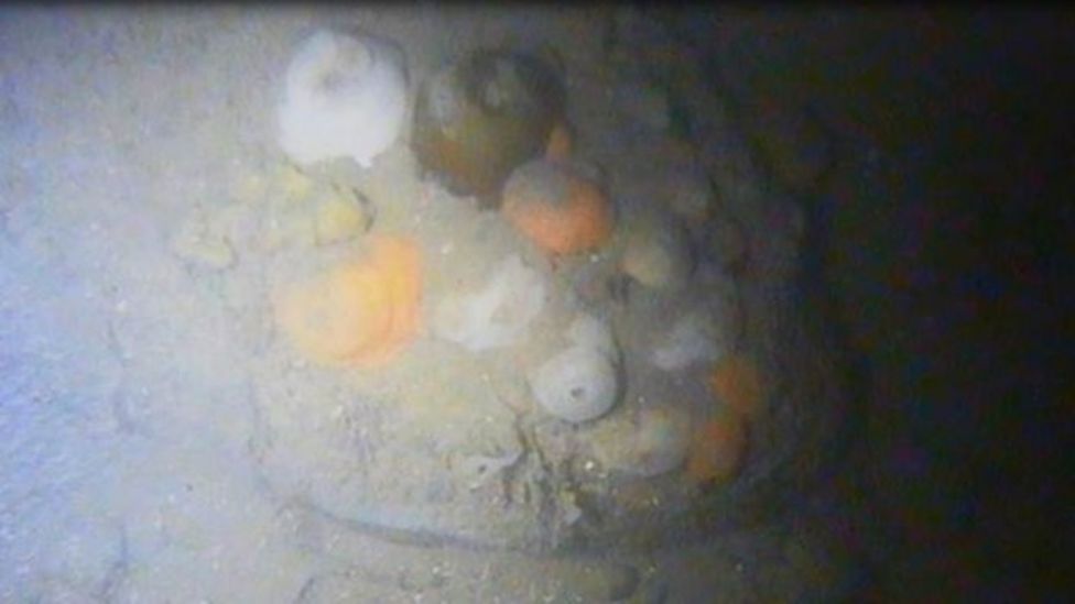 'Controlled explosion' for WW2 wind farm bomb - BBC News