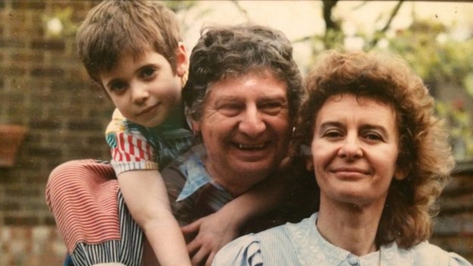 Jimmy Ellis's son Toto pays tribute to his father - BBC News