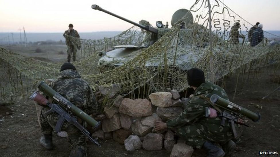 Ukraine crisis: Europe's security body to send monitors - BBC News