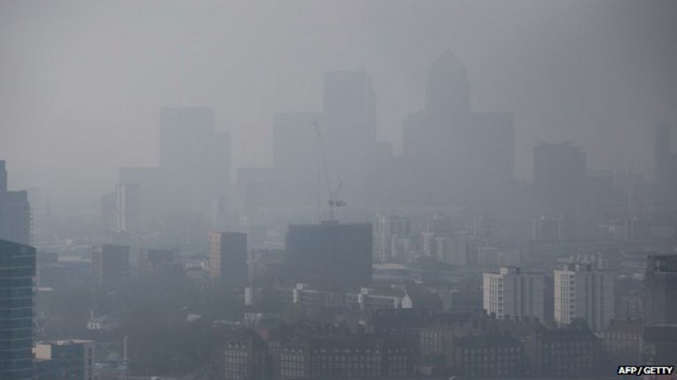 Air pollution: High levels to spread across England - BBC News