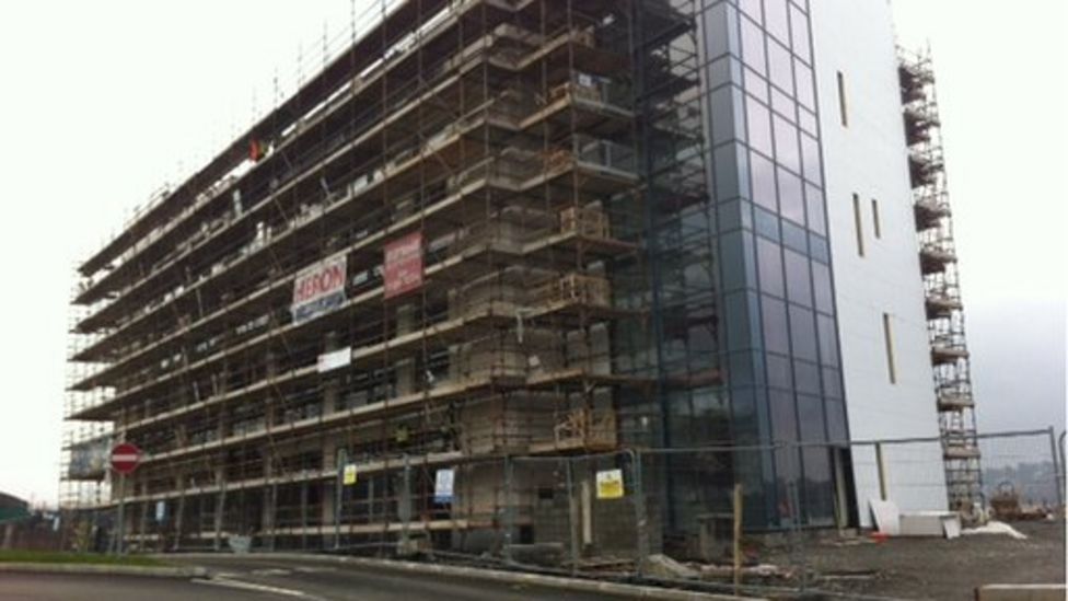 Fort George: Londonderry site receives planning approval - BBC News