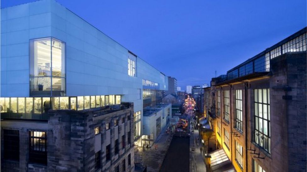 Glasgow School of Art fire: Iconic library destroyed - BBC News