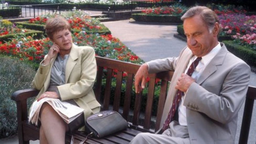 The Good Life co-writer Bob Larbey dies aged 79 - BBC News