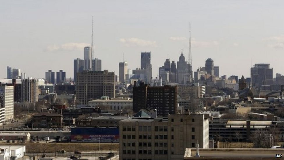 Three charged in Detroit 'mob beating' - BBC News