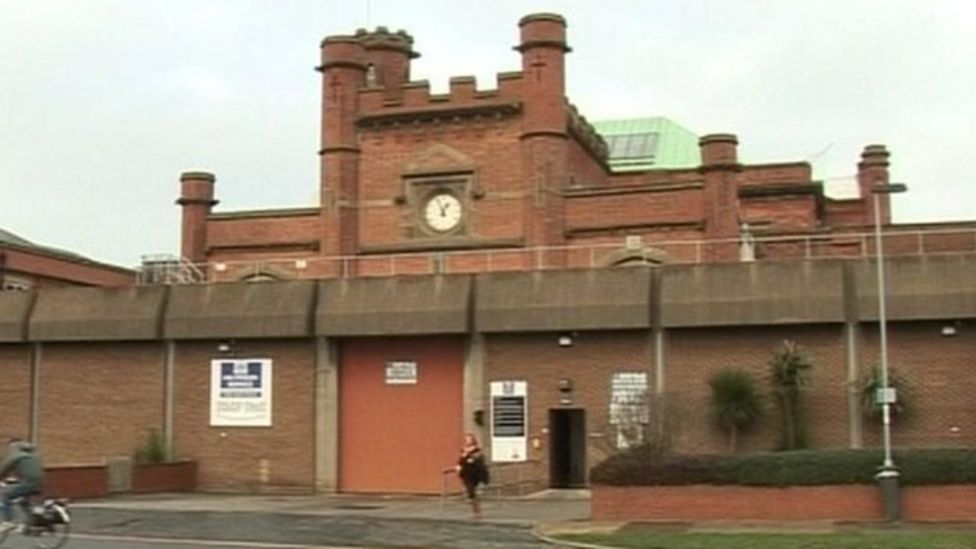'Serious concerns' raised in Hull Prison inspection - BBC News