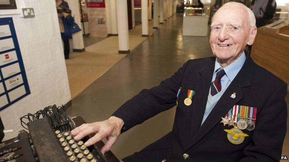 Margaret Thatcher warned of WW2 codebreaker 'security threat' - BBC News