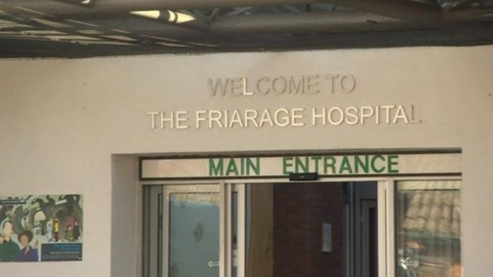 Northallerton Friarage Hospital maternity unit to be downgraded - BBC News