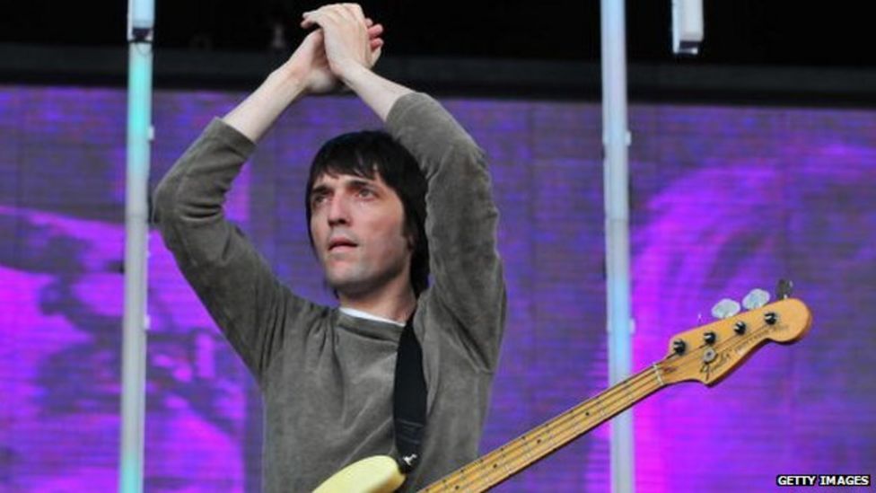 Radiohead's Colin Greenwood to do triathlon for cancer girl - BBC News