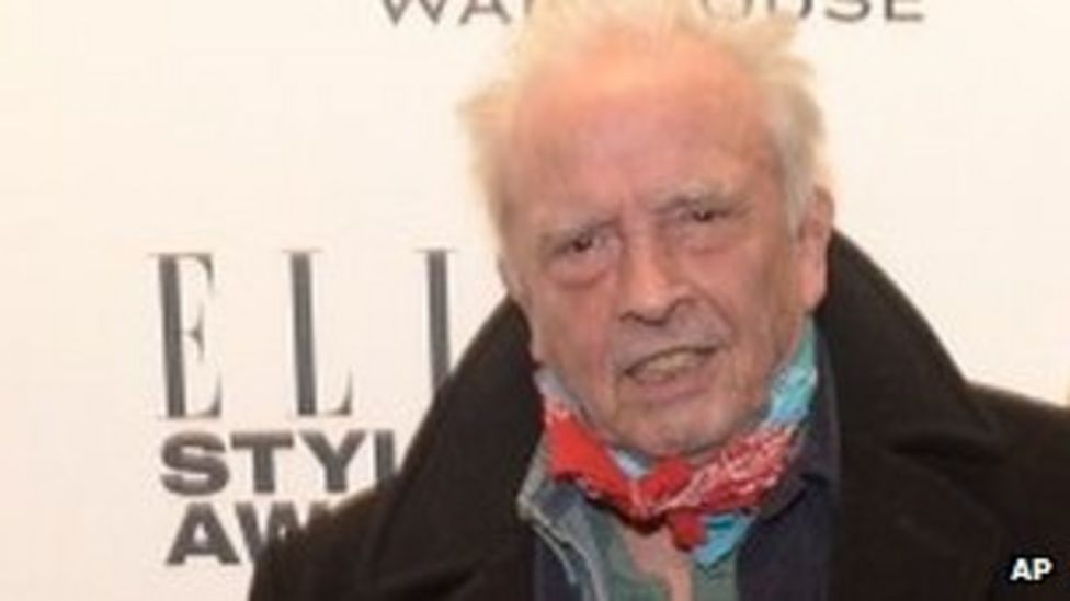 David Bailey's portrait of Queen to mark birthday - BBC News