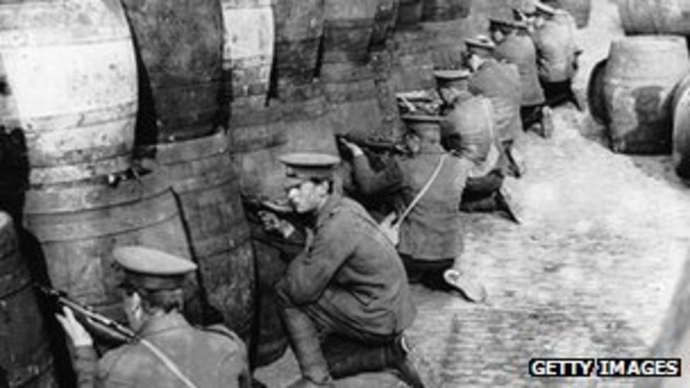 Easter Rising ceremony held in O'Connell Street, Dublin - BBC News