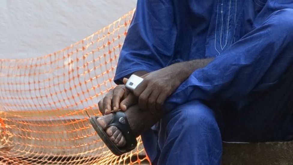 Sierra Leone: Sheltering Ebola-infected people 'is a crime' - BBC News