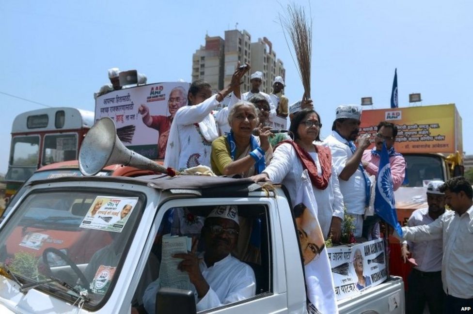 In pictures: Mumbai goes to vote - BBC News