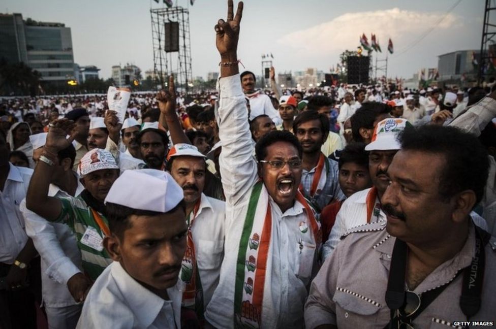 In pictures: Mumbai goes to vote - BBC News