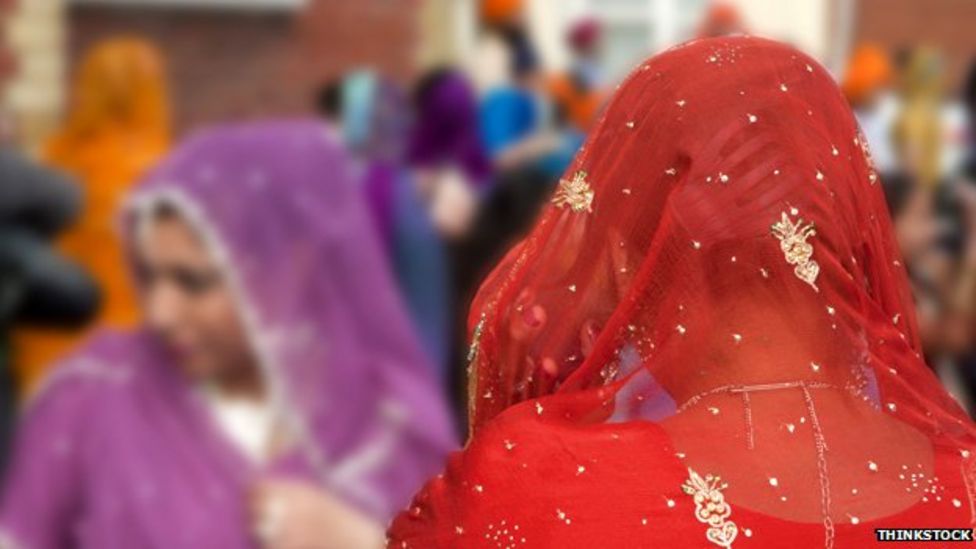 Parents' anger at Buckinghamshire Sikh academy allocation - BBC News