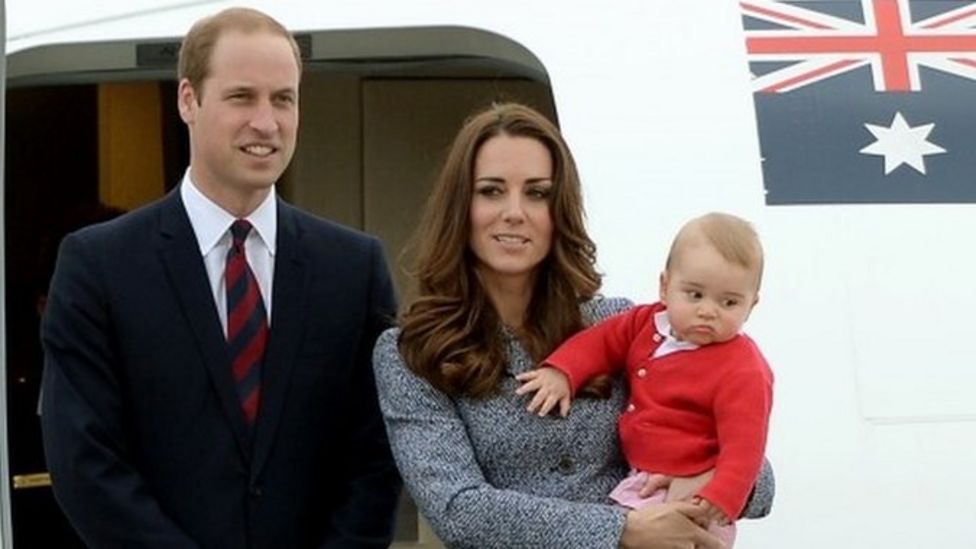 Prince George picture released to mark first birthday - BBC News