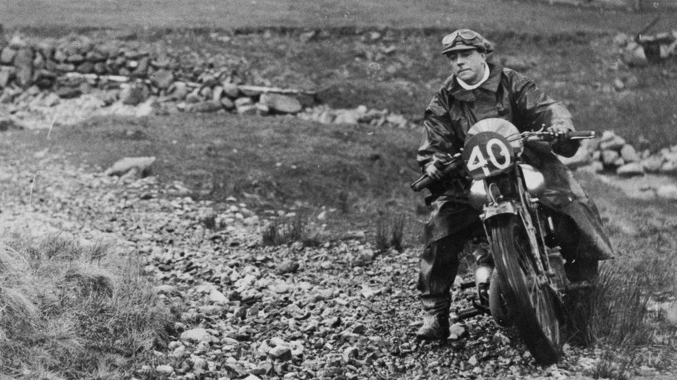 Brough Superior motorcycle pioneer George Brough honoured - BBC News