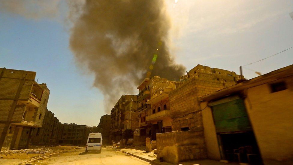 In pictures: Aftermath of bombings in rebel-held Aleppo - BBC News