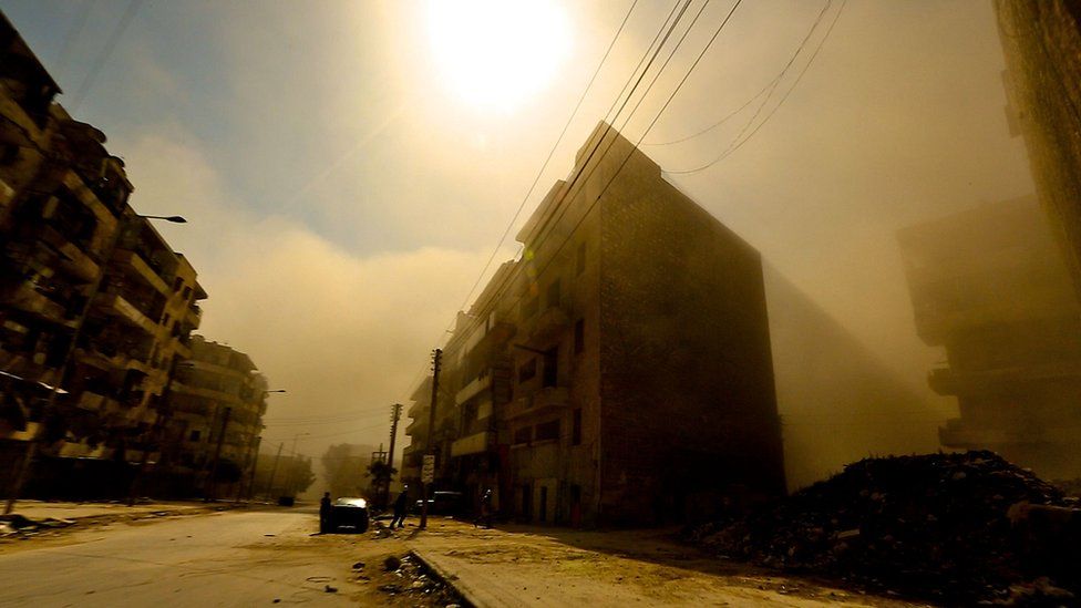 In pictures: Aftermath of bombings in rebel-held Aleppo - BBC News