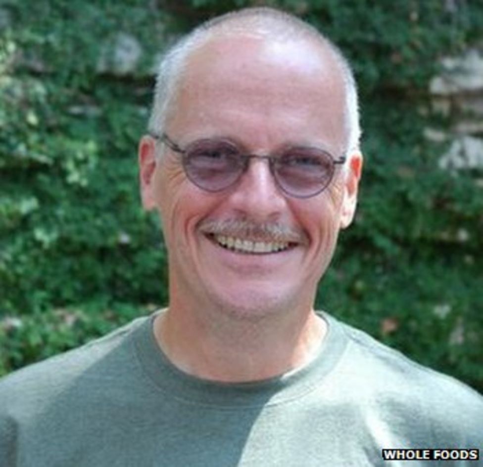 Firms battle to recruit and retain best staff - BBC News