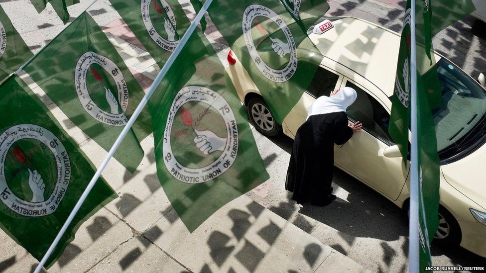 Day in pictures: 29 April 2014 - BBC News