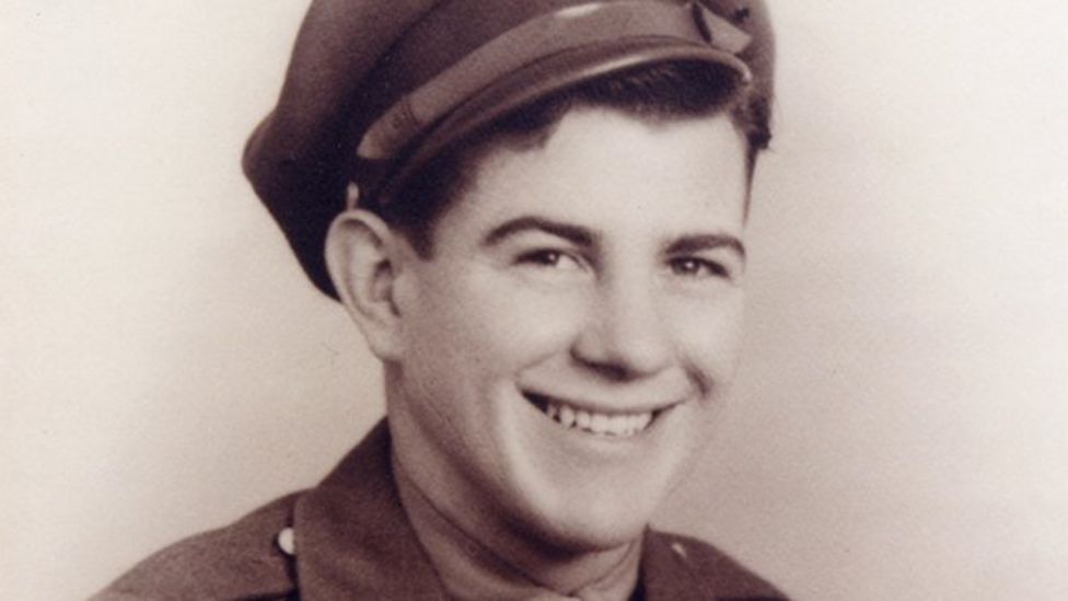 Cambridge centre to 'challenge US soldier stereotypes' - BBC News