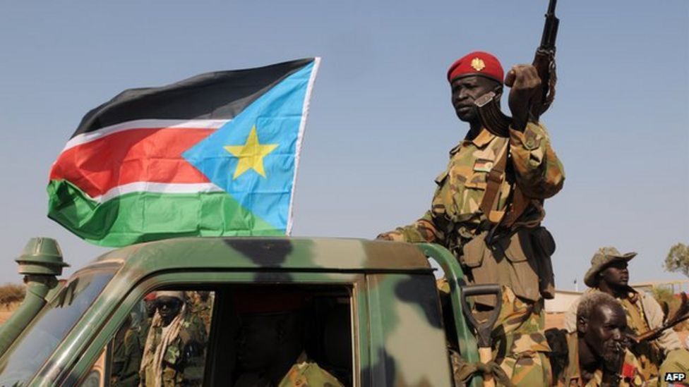 South Sudan government forces battle for Bentiu oil hub - BBC News