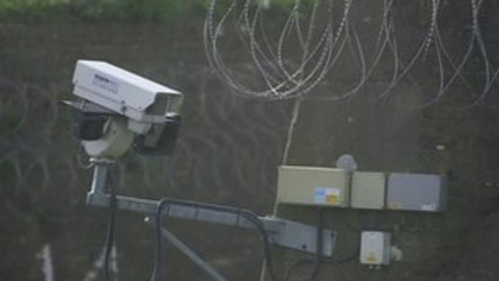 The secret world of the UK's immigration removal centres - BBC News