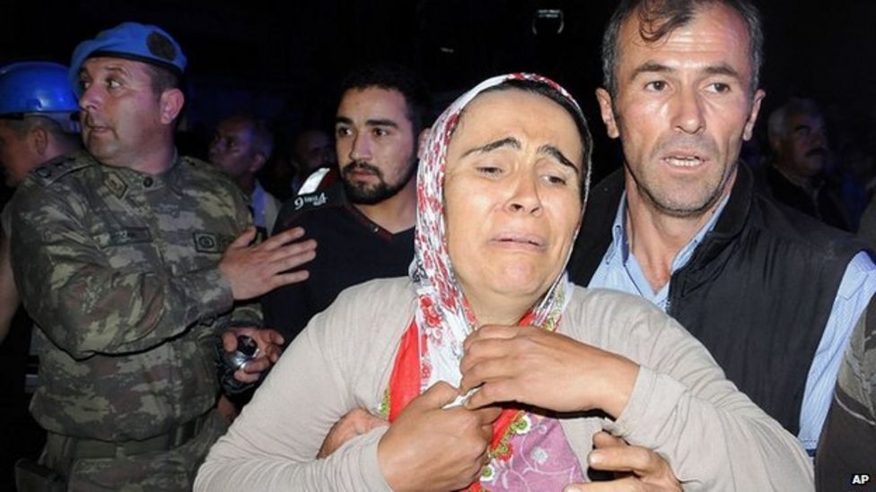 Turkey coal mine explosion: Death toll rises - BBC News