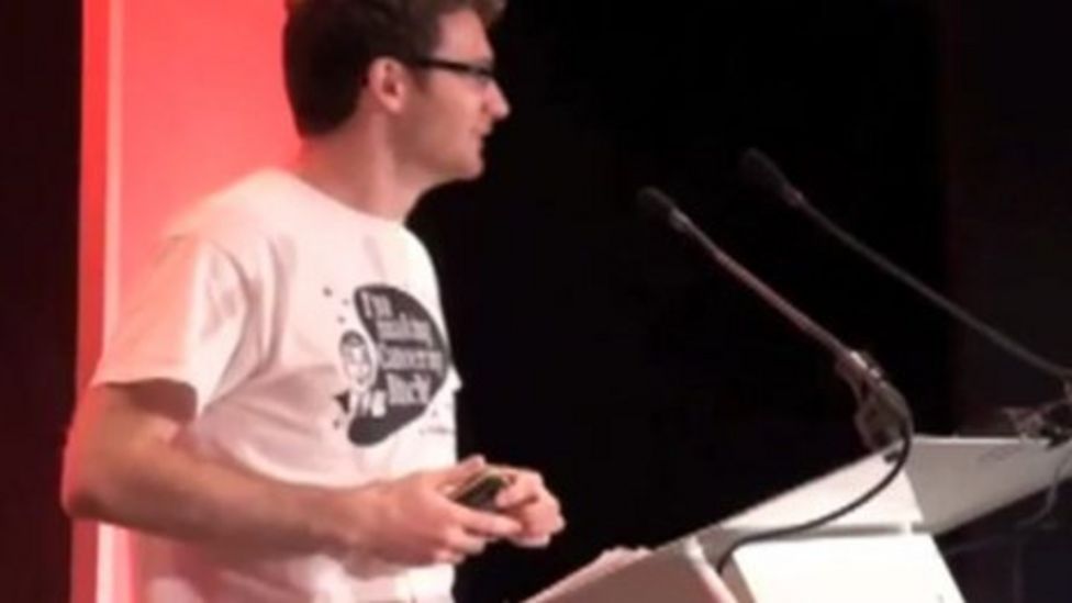 Cancer fundraiser Stephen Sutton dies aged 19 - BBC News