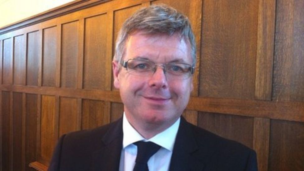 Pat Flaherty is new Somerset County Council chief executive - BBC News