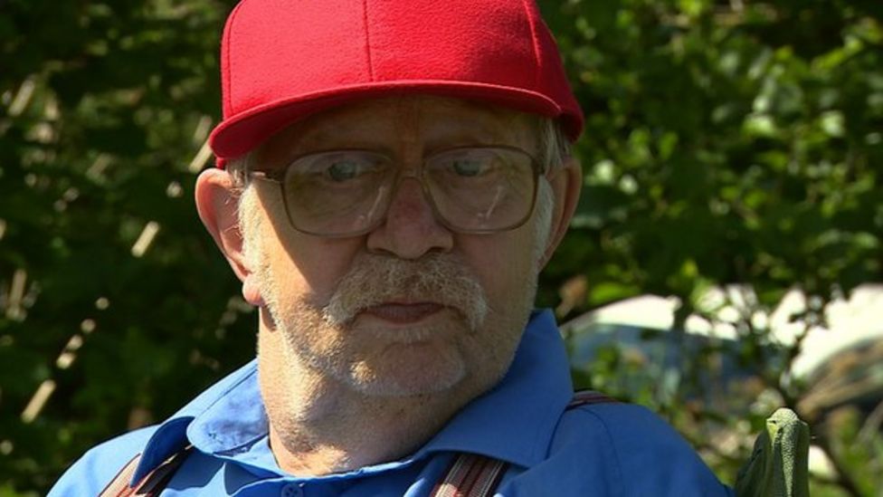 The Marvellous Neil Baldwin is back to make us feel better - BBC News