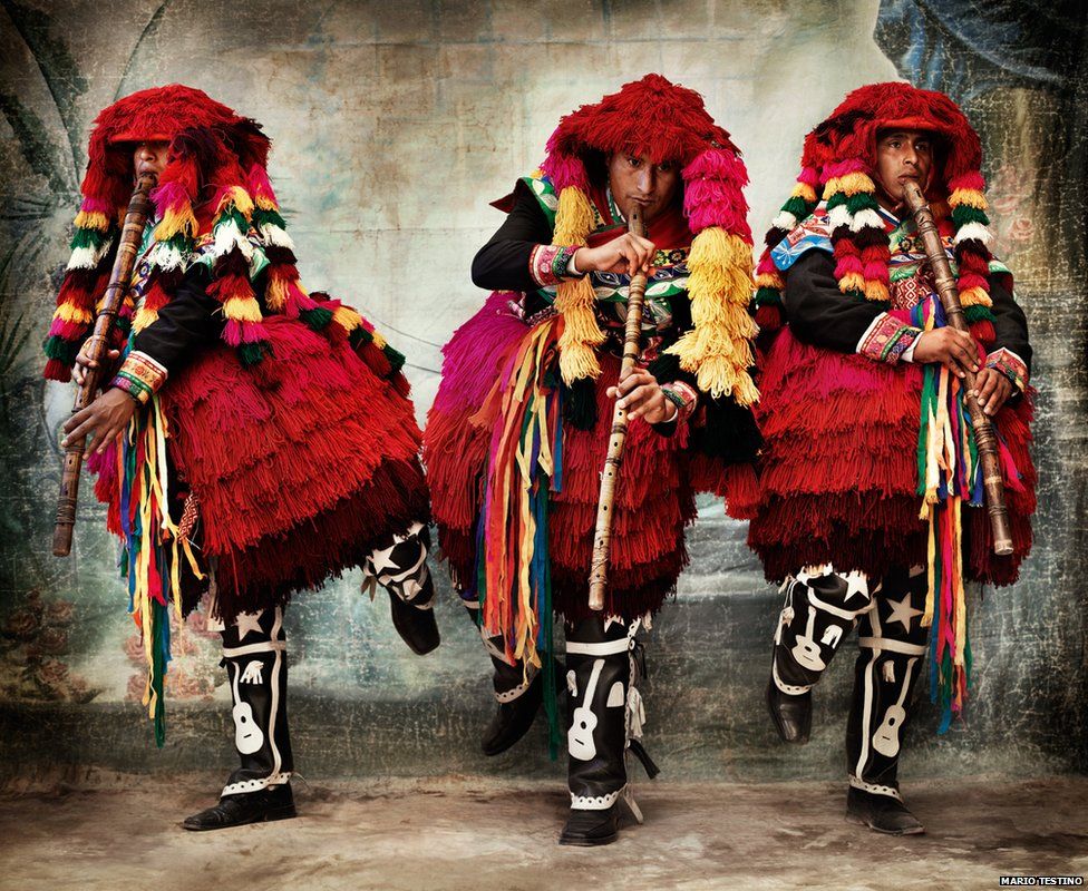 Photographer Mario Testino focuses on Peru's mountain people - BBC News