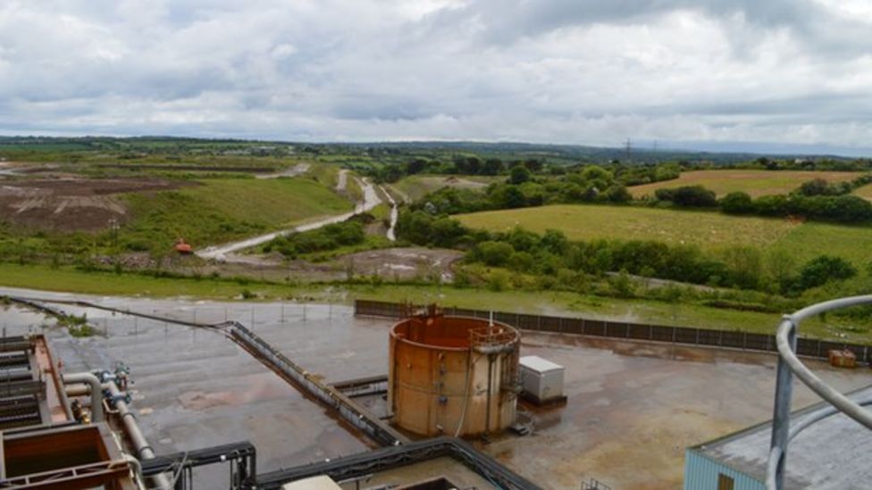 Pumping the polluted water from mines - BBC News