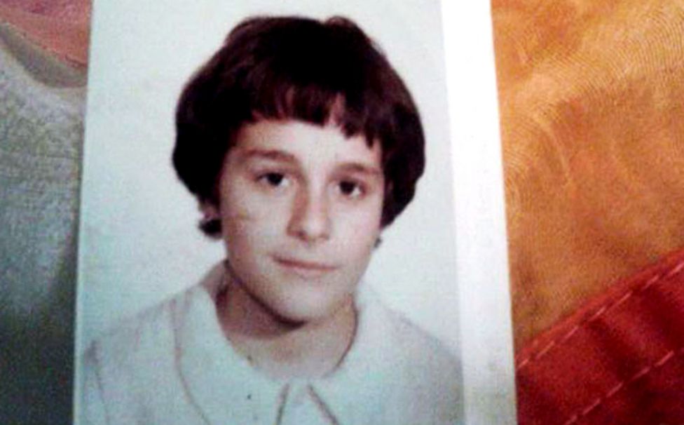 Growing up in the shadow of the mafia - BBC News