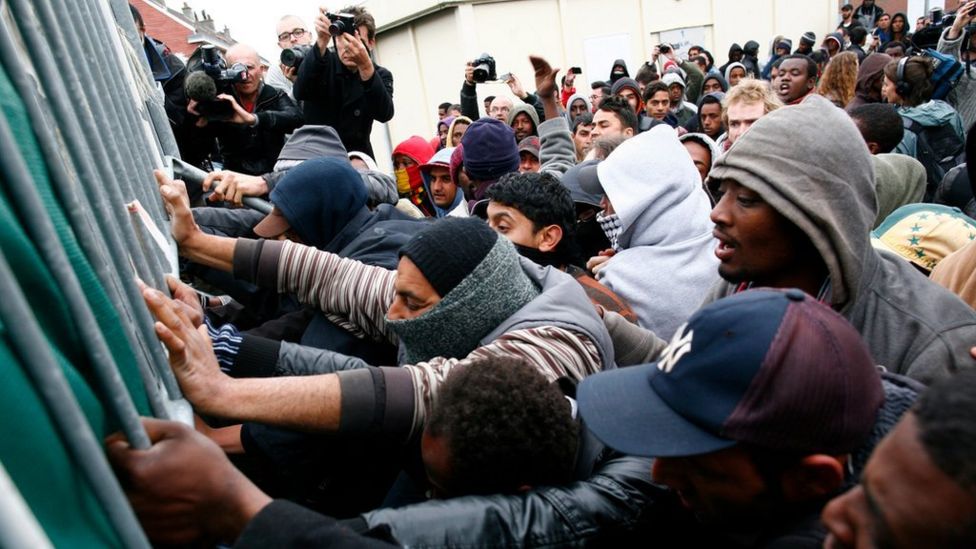 Spain sees surge of migrants by sea from Morocco - BBC News