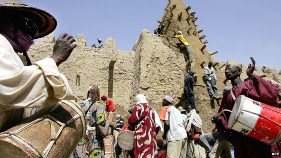 Letter from Africa: Focusing on conflict - BBC News