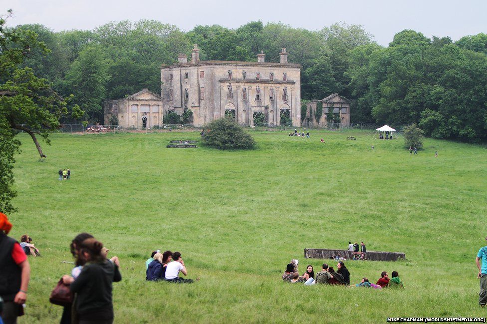 In pictures: Sunrise Celebration 2014 - BBC News