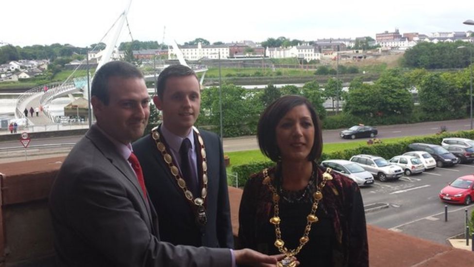 SDLP's Brenda Stevenson is the new mayor of Derry - BBC News