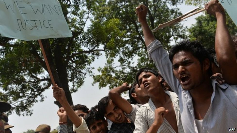 Indian media: Anger over gang rape - BBC News